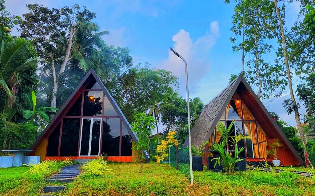 The Mountain Breeze Galle Cabanas | Luxury Cabanas in Galle, Sri Lanka